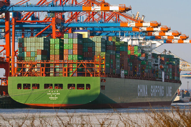 TIPOS DE GRUAS PORTUARIAS ¿Que son las gruas post panamax?