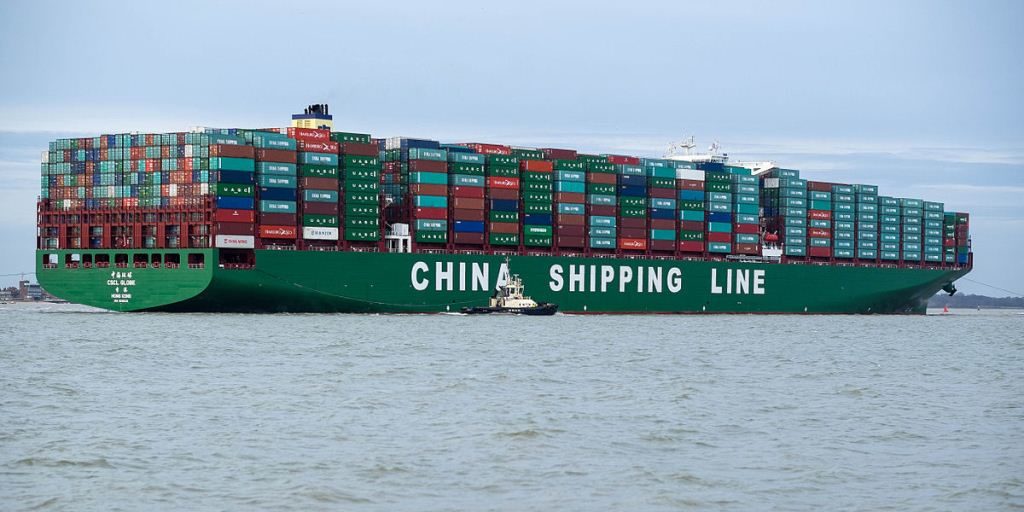 BUQUE PORTACONTENEDORES Post panamax ¿Cuanto mide?